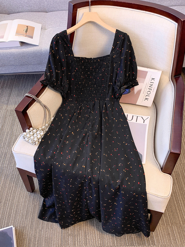 (2XL-6XL) Plus Size Black Ditsy Floral Square Neck Dress (EXTRA BIG SI ...