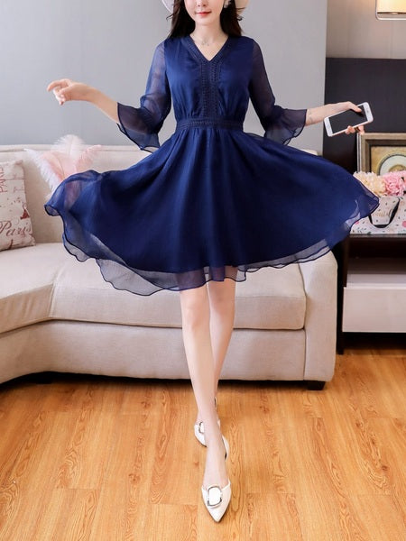 Nakia Swing Bell Sleeve Dress – Pluspreorder