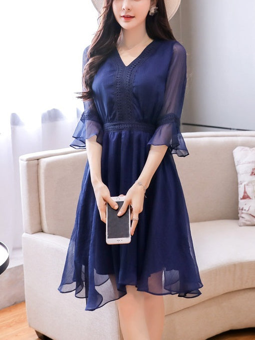 Nakia Swing Bell Sleeve Dress – Pluspreorder