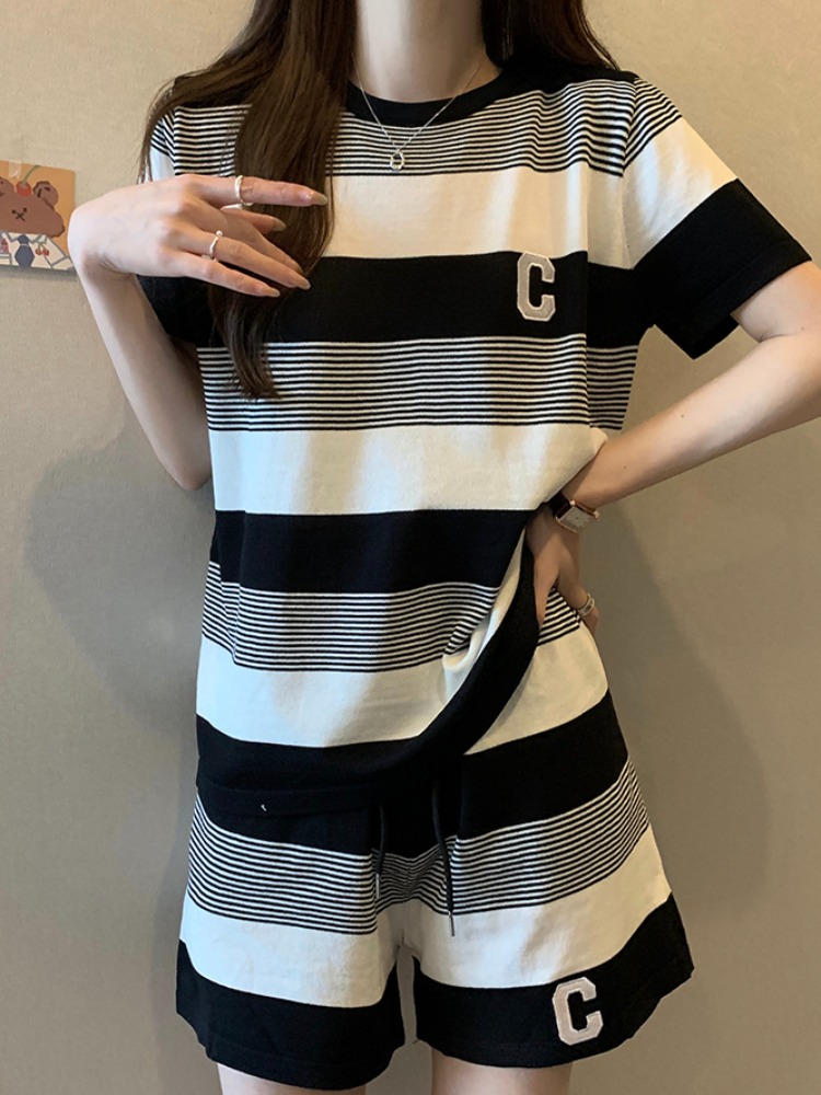 Plus Size Stripe Knit Top And Shorts Matching Set – Pluspreorder