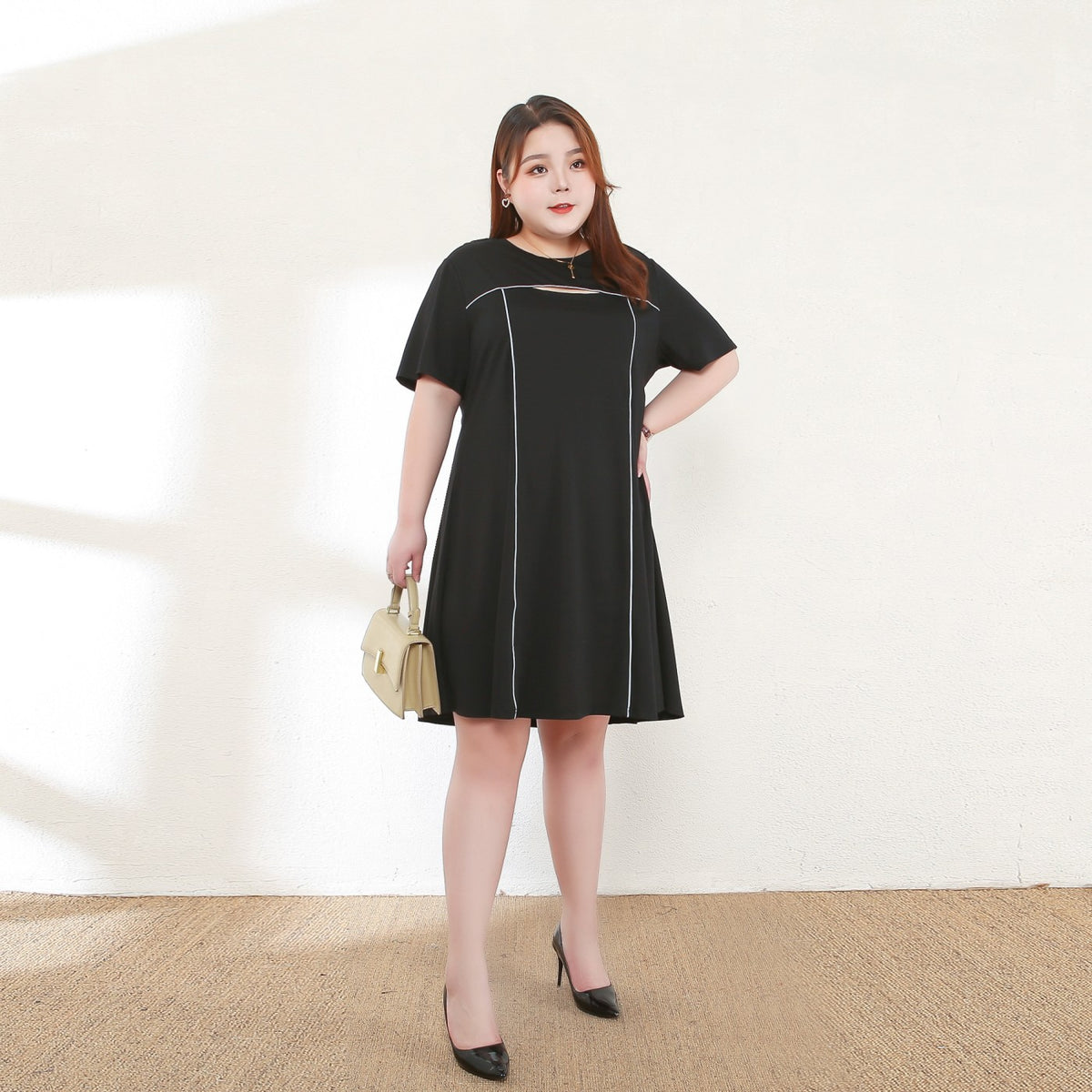 Emma Plus Size Black Cutout Dress – Pluspreorder