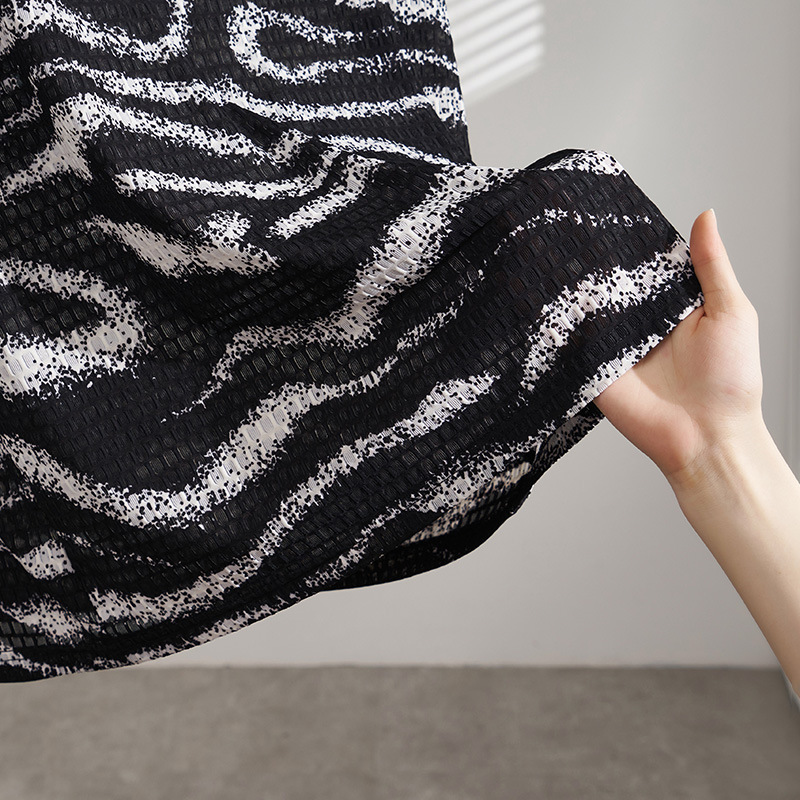 Plus Size Zebra Short Sleeve Blouse (Extra Big Size) – Pluspreorder